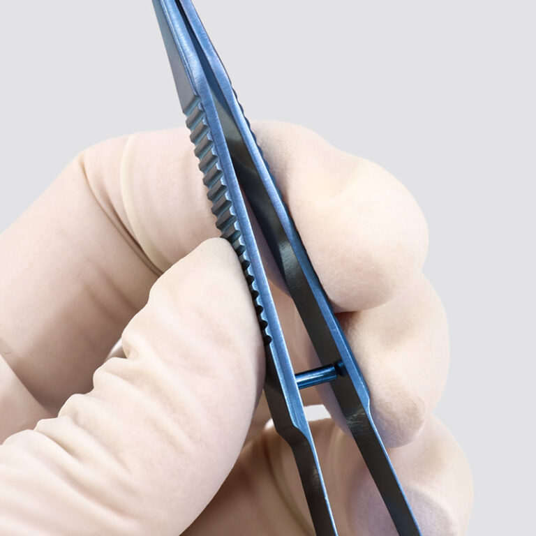 How to Use Sponge Forceps Properly? | Surgical-tool